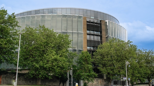 Man remanded in connection with phone fraud investigation