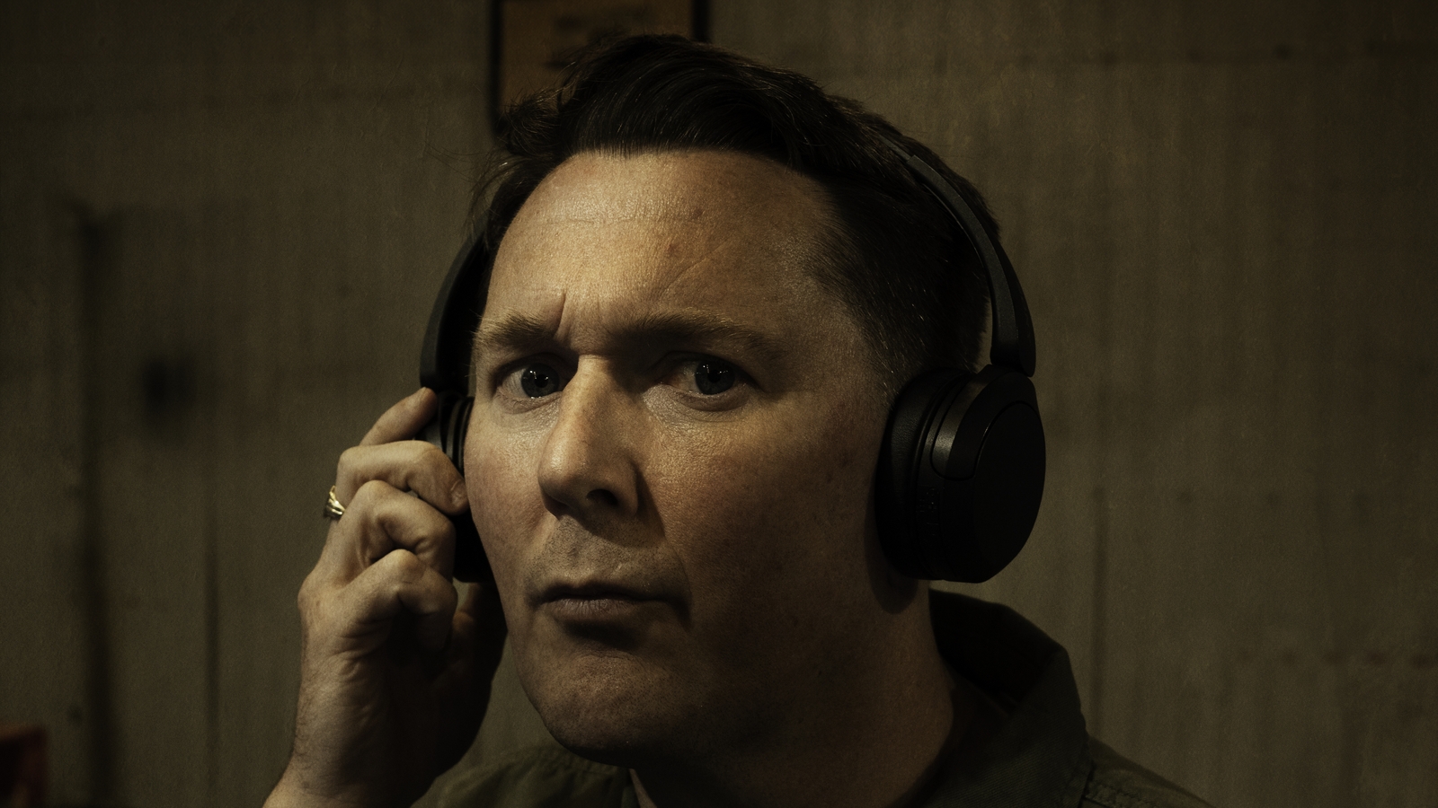 Richard Harris, Terry Wogan and Talking Statues