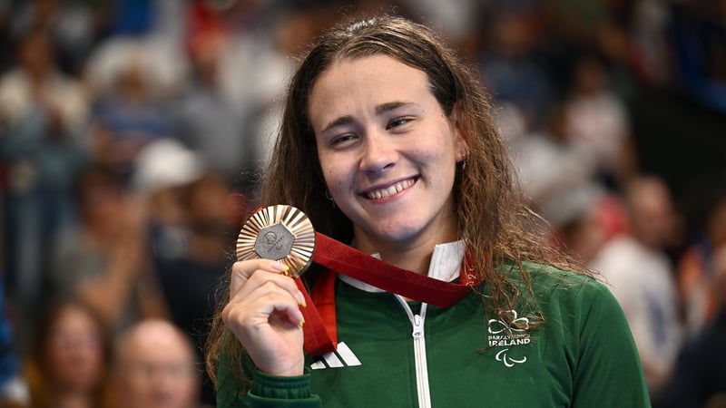 Paris 2024: Ní Riain doubles up with bronze in 200 IM