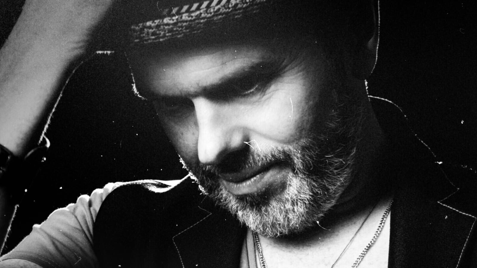 Behind the music - Nigel Connell