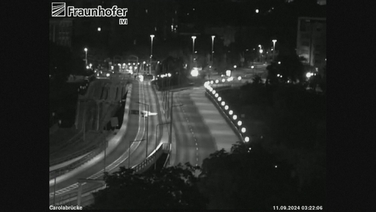 Video | Moment bridge partially collapses in Germany's Dresden | RTÉ