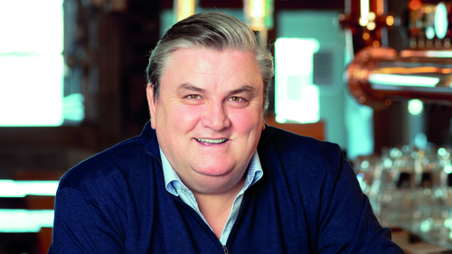 Simon Delaney on losing his parents: "I was 26 and an orphan"