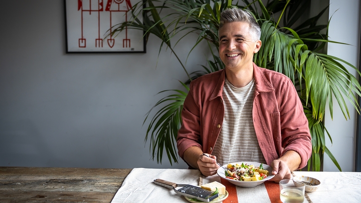 Watch Donal's Real Time Recipes S01E01 - Pasta Is Life | RTÉ Player