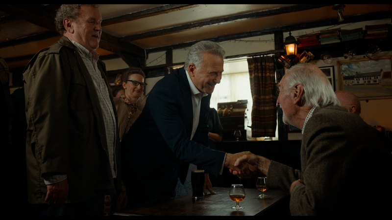 Paul Reiser and Meaney make a likeable odd couple in this endearingly ...