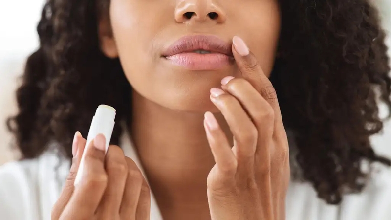 How to get rid of chapped lips this winter