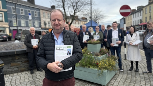 Parties talk workers pay, Irish unity a week from polling