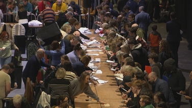 Video | Ballot boxes open at count centres | RTÉ