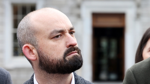 Hayes to sit as independent after suspension by Soc Dems