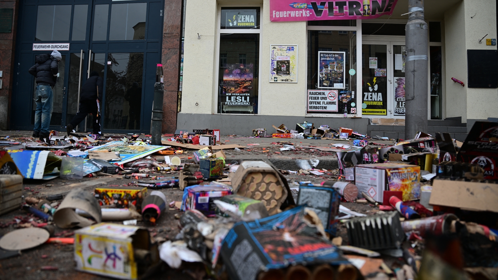 New Year's fireworks accidents kill five in Germany