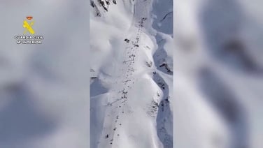 Video | Helicopter rescue at scene of Spanish ski lift collapse | RTÉ