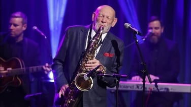 Video | Sax player and singer Paddy Cole dies, aged 85 | RTÉ