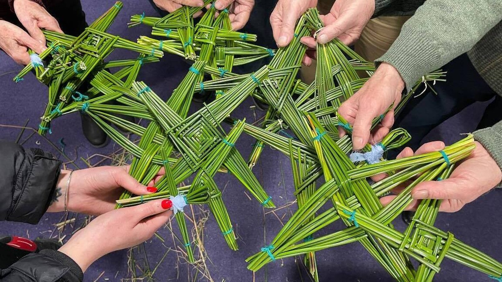 How to make a St. Brigid's Cross - your easy step-by-step guide