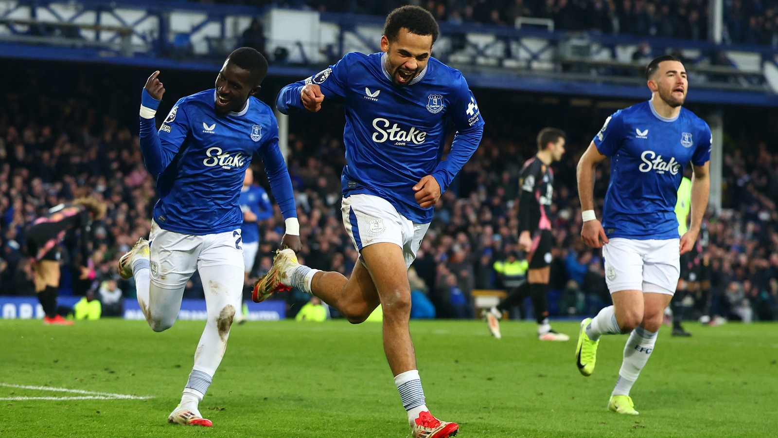 PL round-up: Resurgent Everton win again