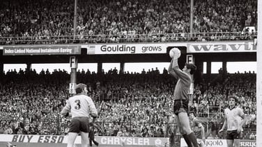 Video | Tributes paid to Paddy Cullen | RTÉ