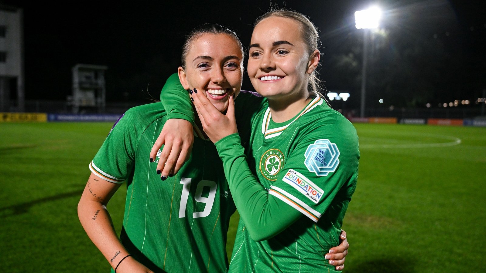 We can lean on each other for anything - Larkin