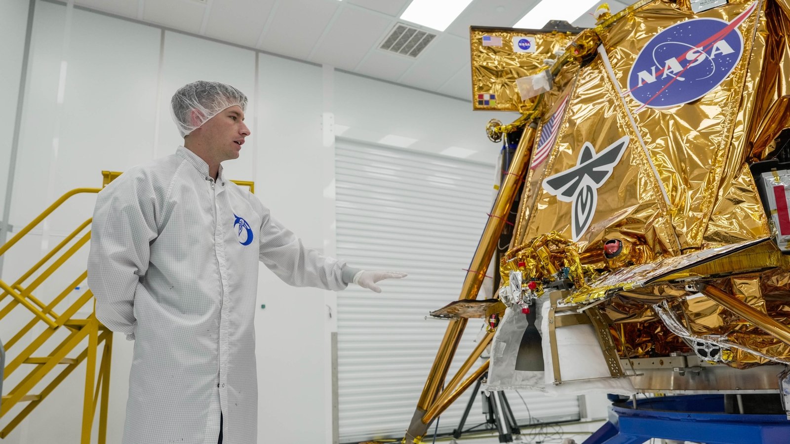 Private US spaceship successfully lands on Moon